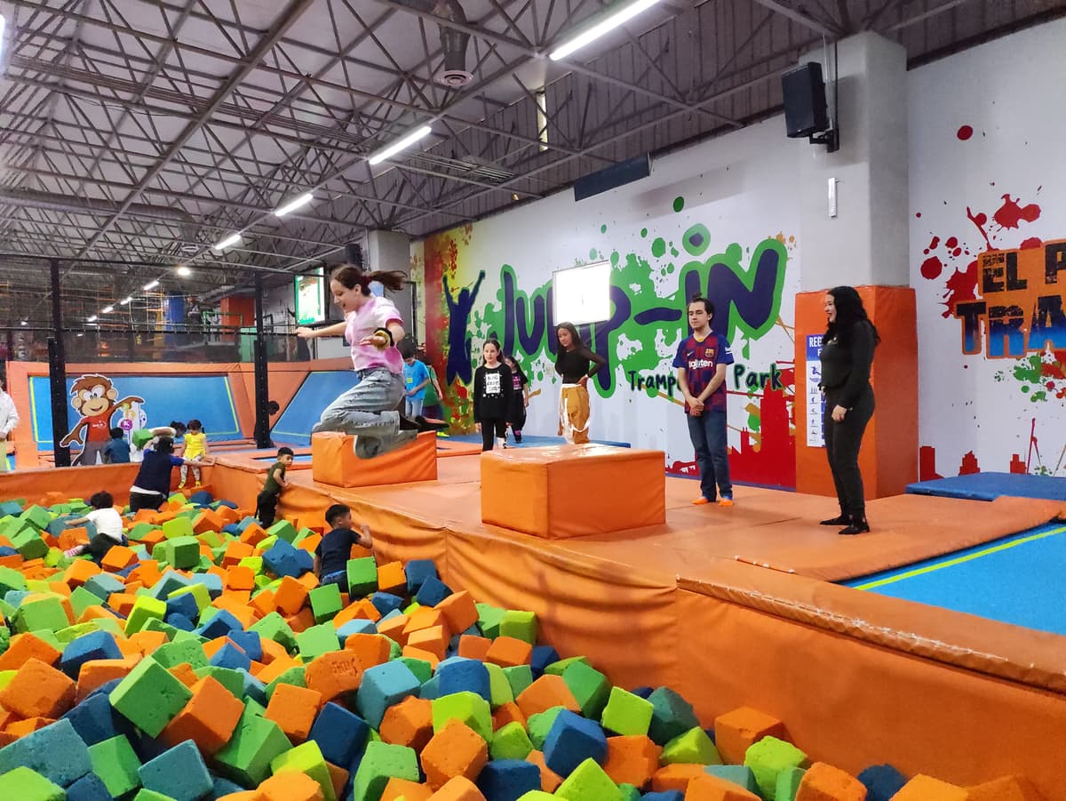 Jump-In | Parque de Trampolines y Trampoline Park en México